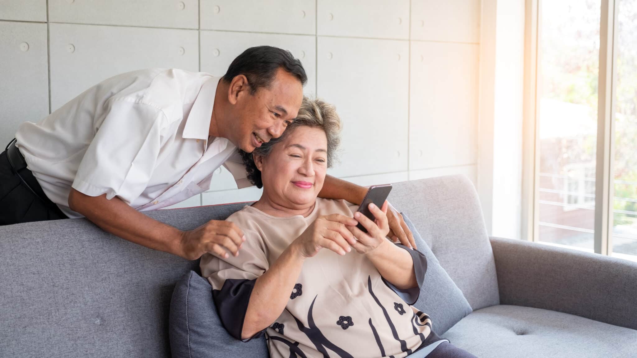 7 Life-Changing Apps That Make Life Easier for Seniors and Their Caregivers